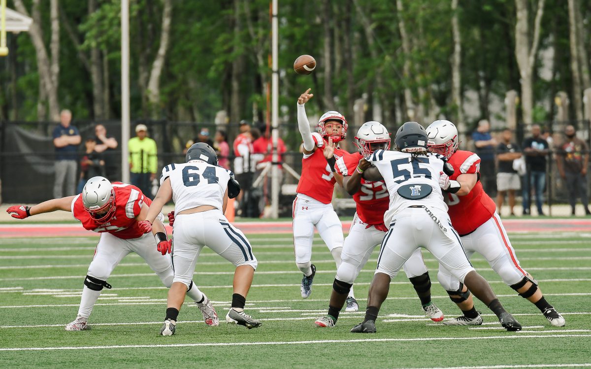 Saraland quarterback K.J. Lacey commits to Texas - Call News