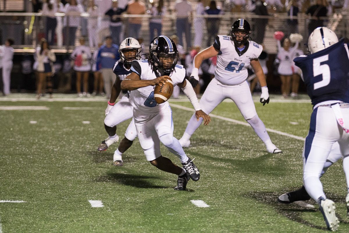 Shondell Harris shows he's a quarterback and more in Mary Montgomery's ...